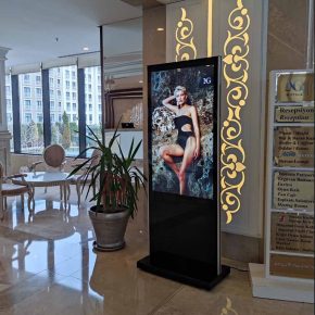 Tek veya Çift Taraflı LCD Reklam Ekranları - Microkey Digital Signage